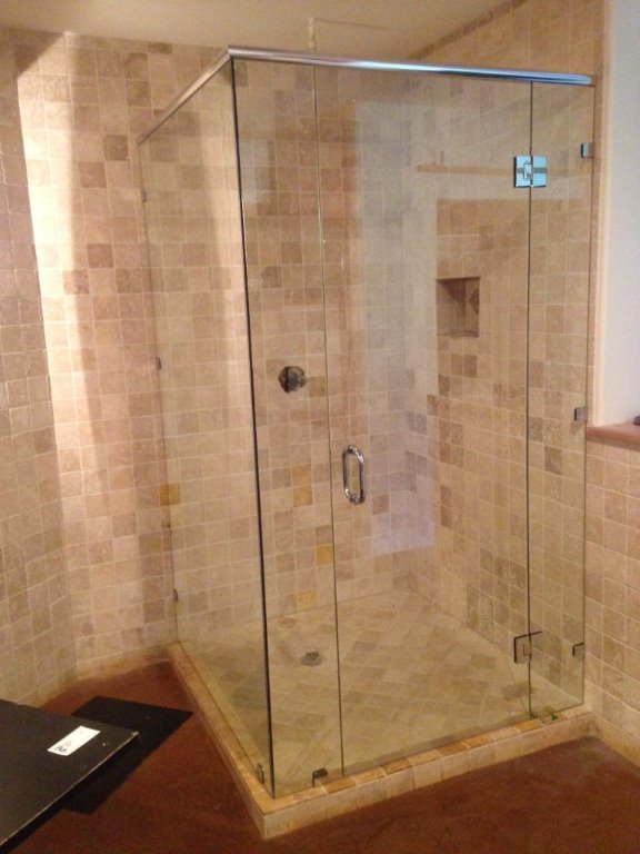 Custom Glass Enclosures – Parker Glass